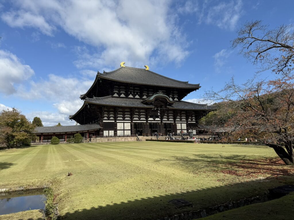 Guide to Visiting Todai-ji Temple in Nara, Japan - JV Wanderings